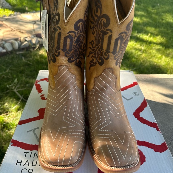 Tin Haul | Shoes | Mens Tin Haul Boots | Poshmark